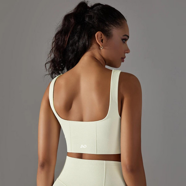 White Dynamic Shape 2.0 Sports Bra - ActiveOne